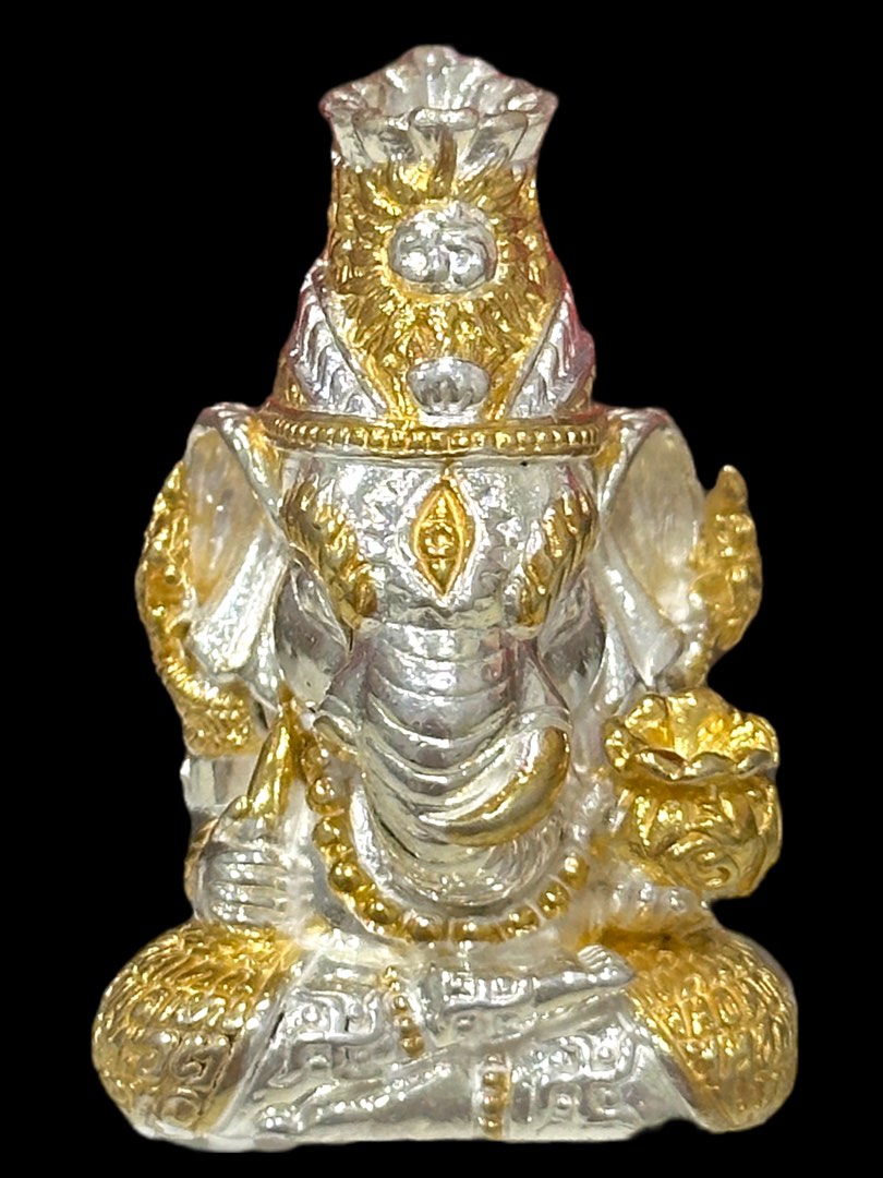 Rare Rooplor Phra Pikanet (King Pikanet) Holding Money Bag BE2554 by ...