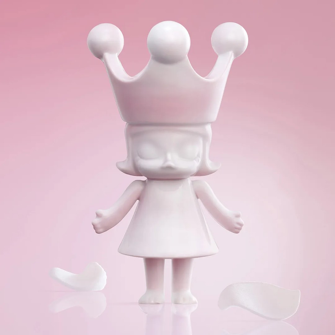 Royal Molly Rogue China 100%, Hobbies & Toys, Toys & Games on Carousell