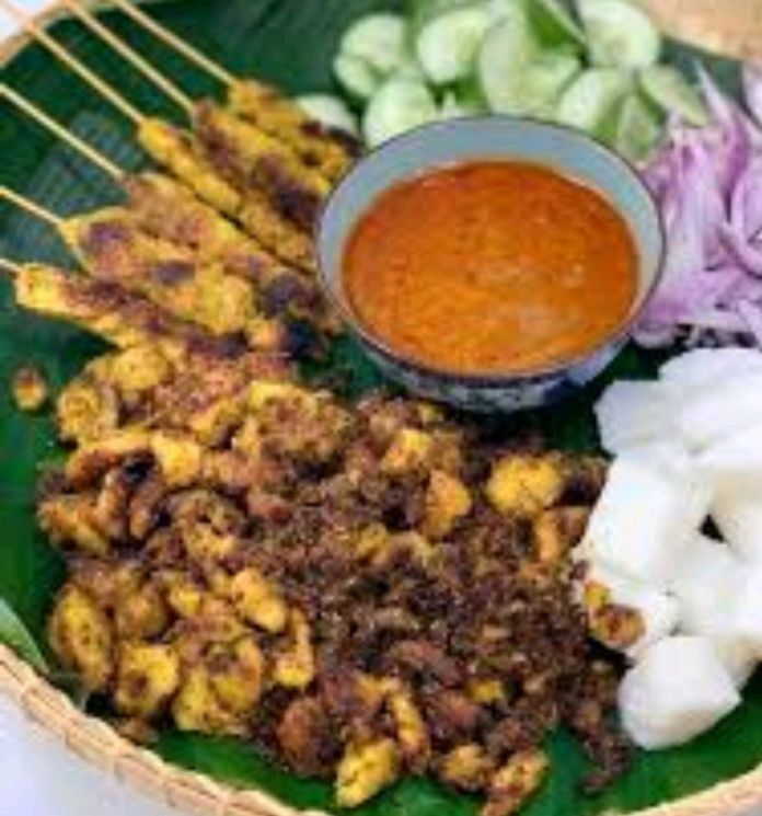 Satay goreng special, Food & Drinks, Chilled & Frozen Food on Carousell