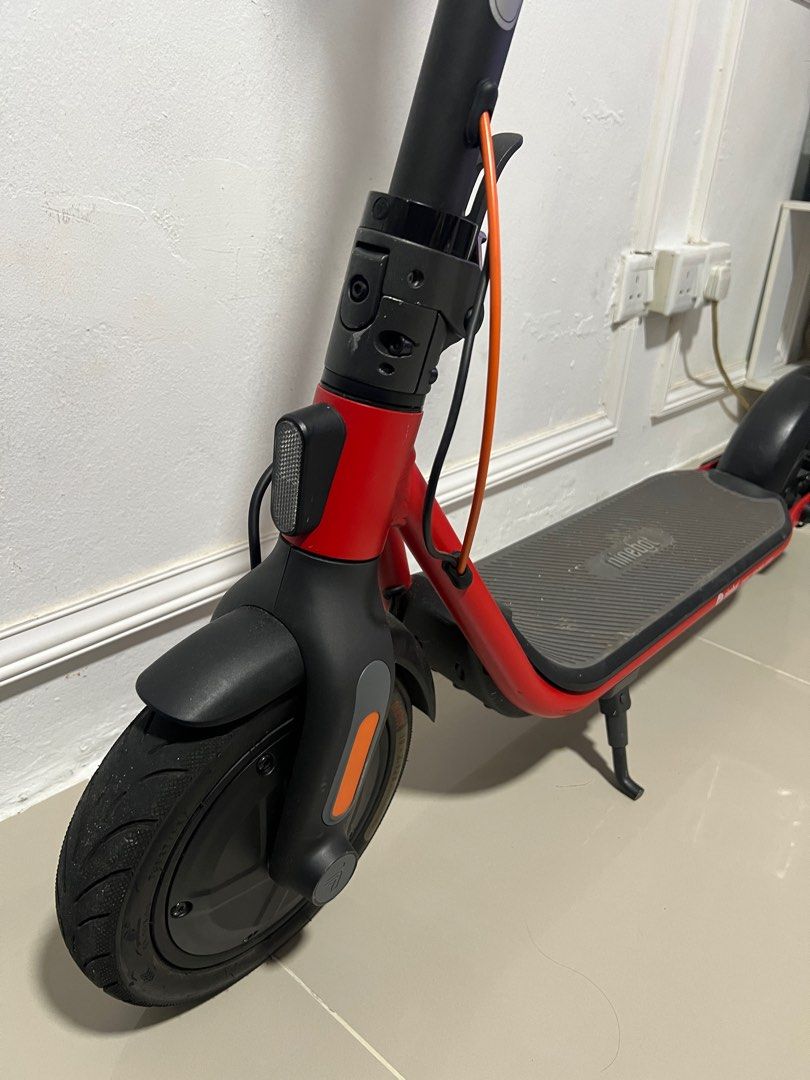 Segway Ninebot D28E Electric Scooter, Sports Equipment, Sports & Games ...