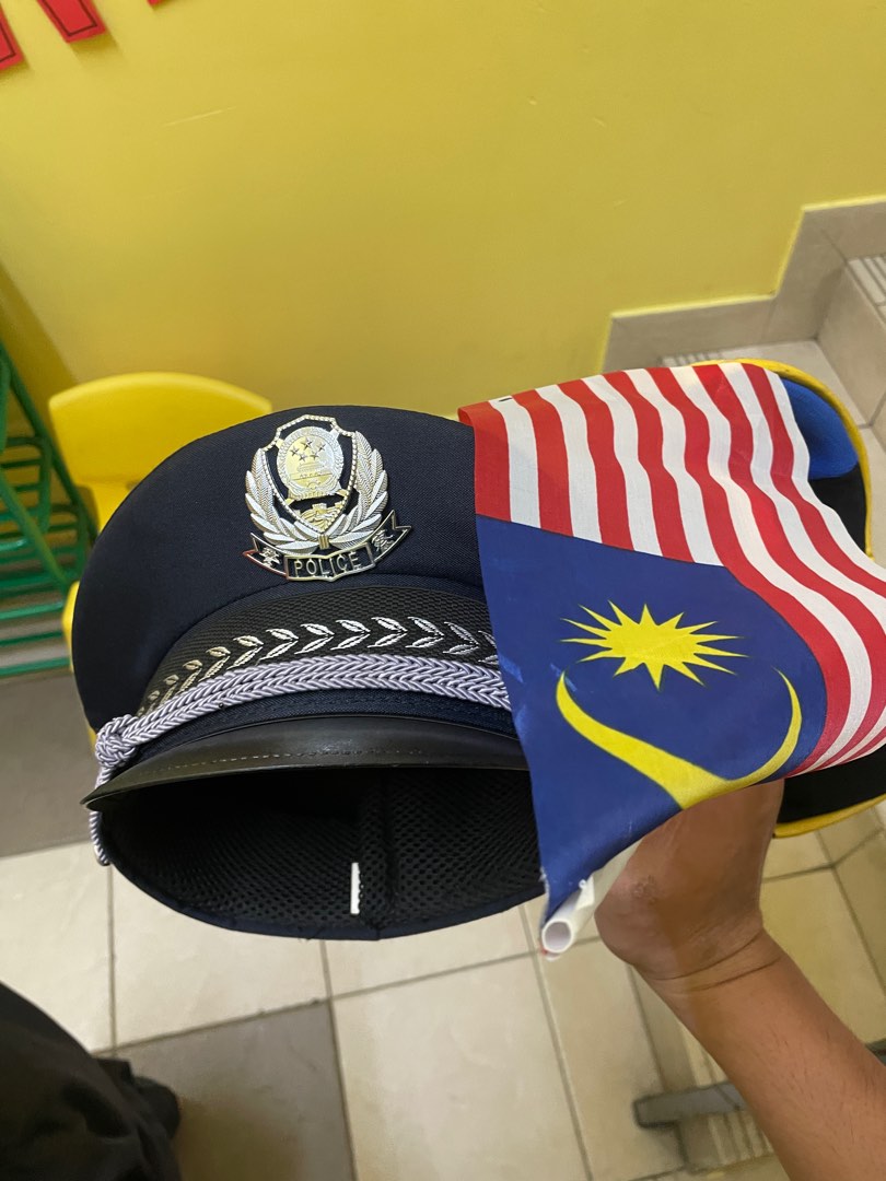 Uniform Polis umur 3-4 tahun, Babies & Kids, Babies & Kids Fashion on ...