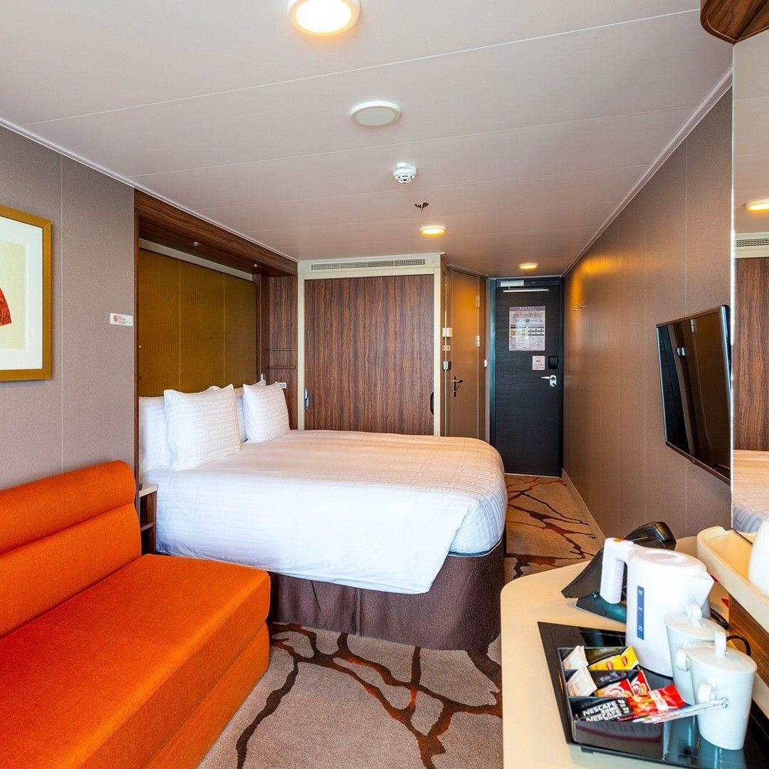 ♥️4 PAX $550 RWC GENTING DREAM CRUISE BALCONY STATEROOM FOR 2 MAY 2025 ...