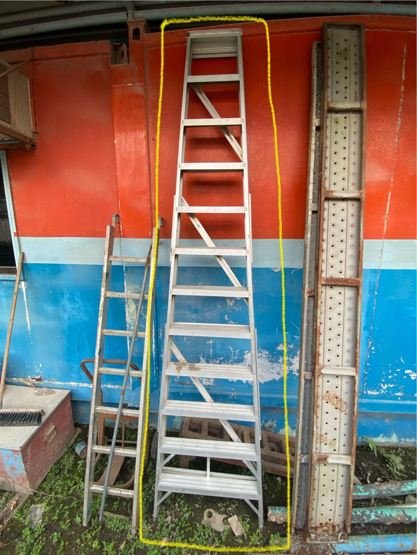 Aluminium ladder. 11 stack. Abt 3m, Furniture & Home Living, Home ...