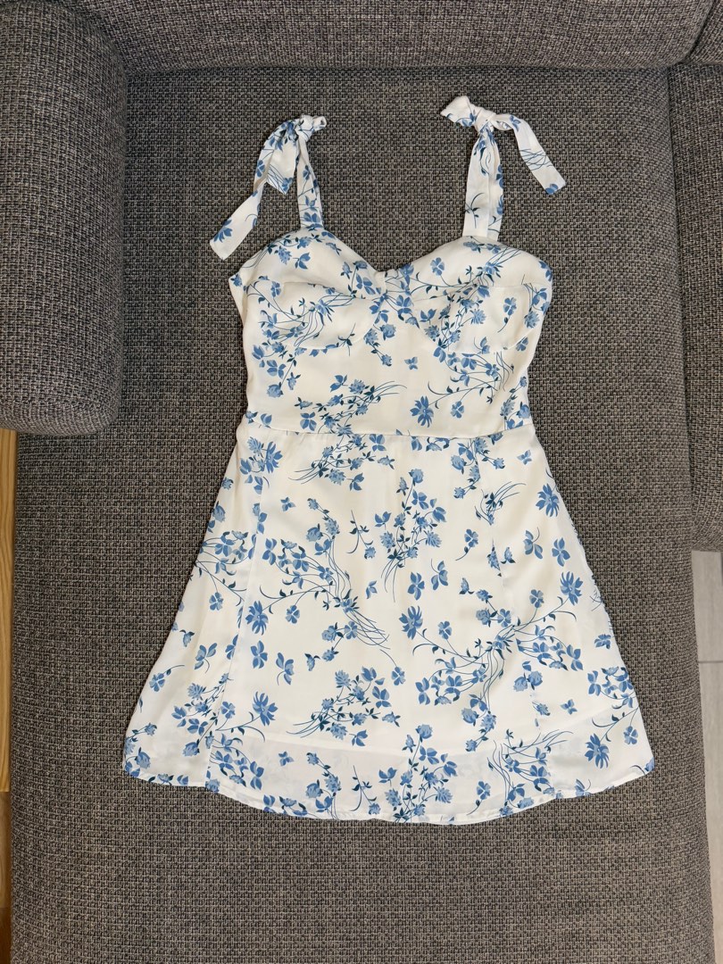 EUC Peiran White/Blue Dress, Women's Fashion, Dresses & Sets, Dresses ...