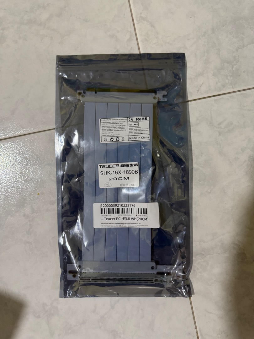 Teucer Gpu riser (white), Computers & Tech, Parts & Accessories ...