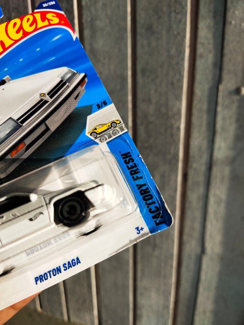 HotWheels Proton Saga Putih Hot Wheels White Saga, Hobbies & Toys, Toys ...