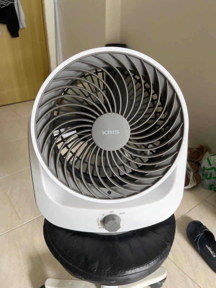 Kris - Table Fan - Kipas Angin Meja, Elektronik, Lainnya di Carousell