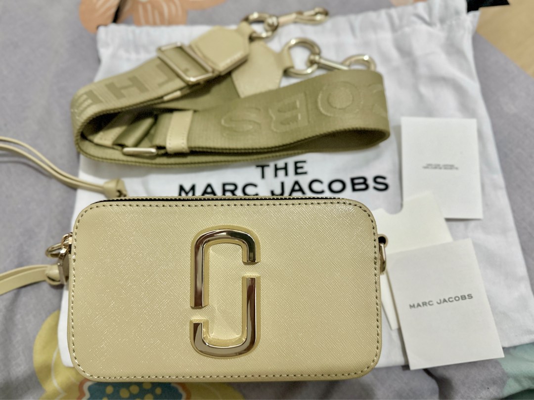 Marc Jacobs The Snapshot DTM Khaki, Luxury, Bags & Wallets on Carousell