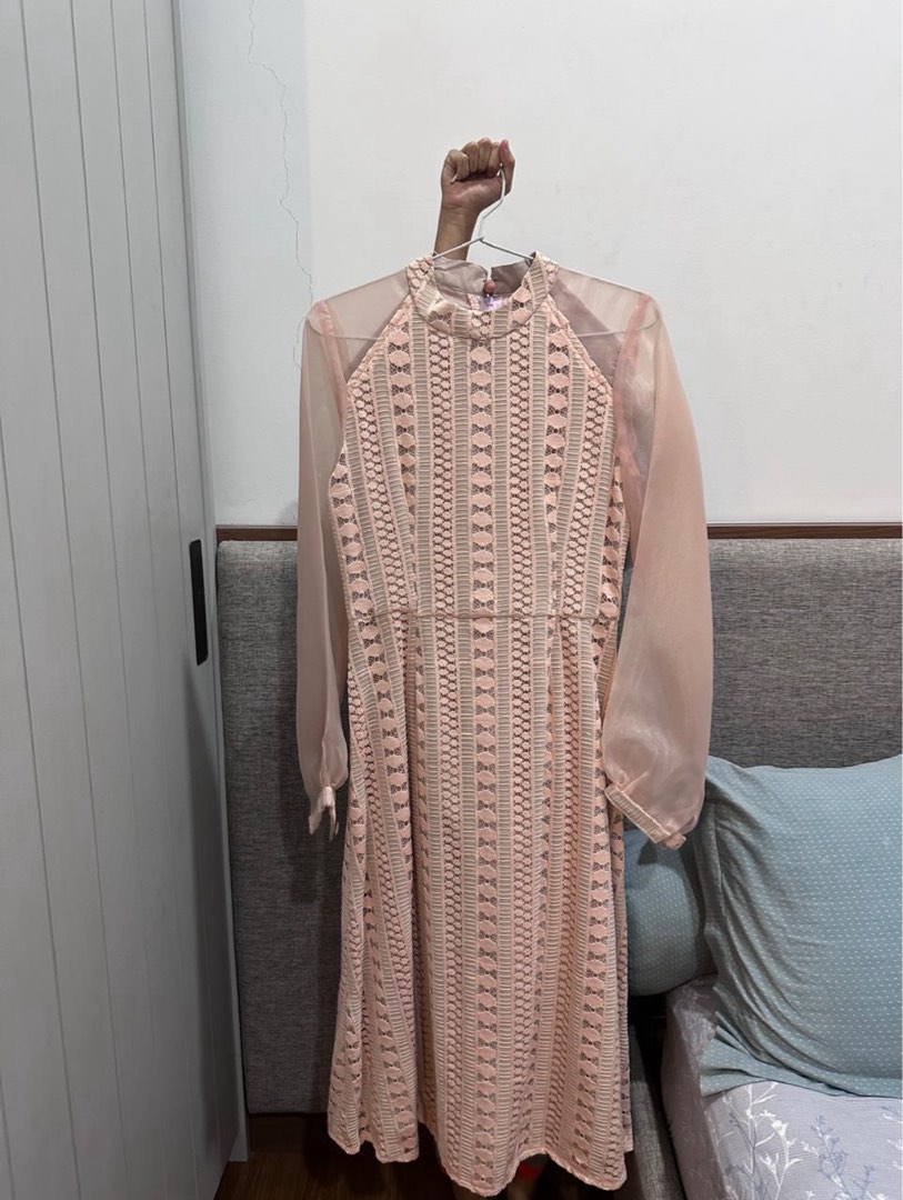 Mididress Formal, Fesyen Wanita, Pakaian Wanita, Gaun & Rok di Carousell