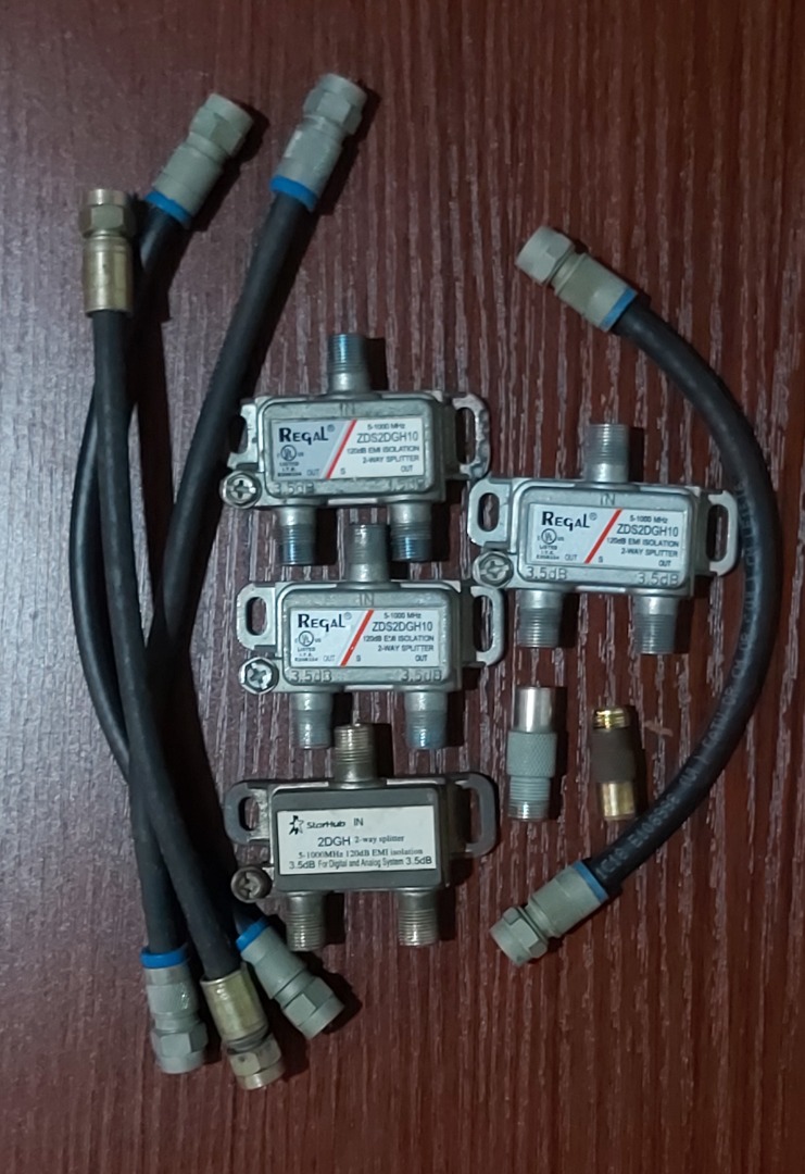 StarHub SCV Cable TV Regal ZDS2DGH10 2-way splitter TV Antenna, TV ...