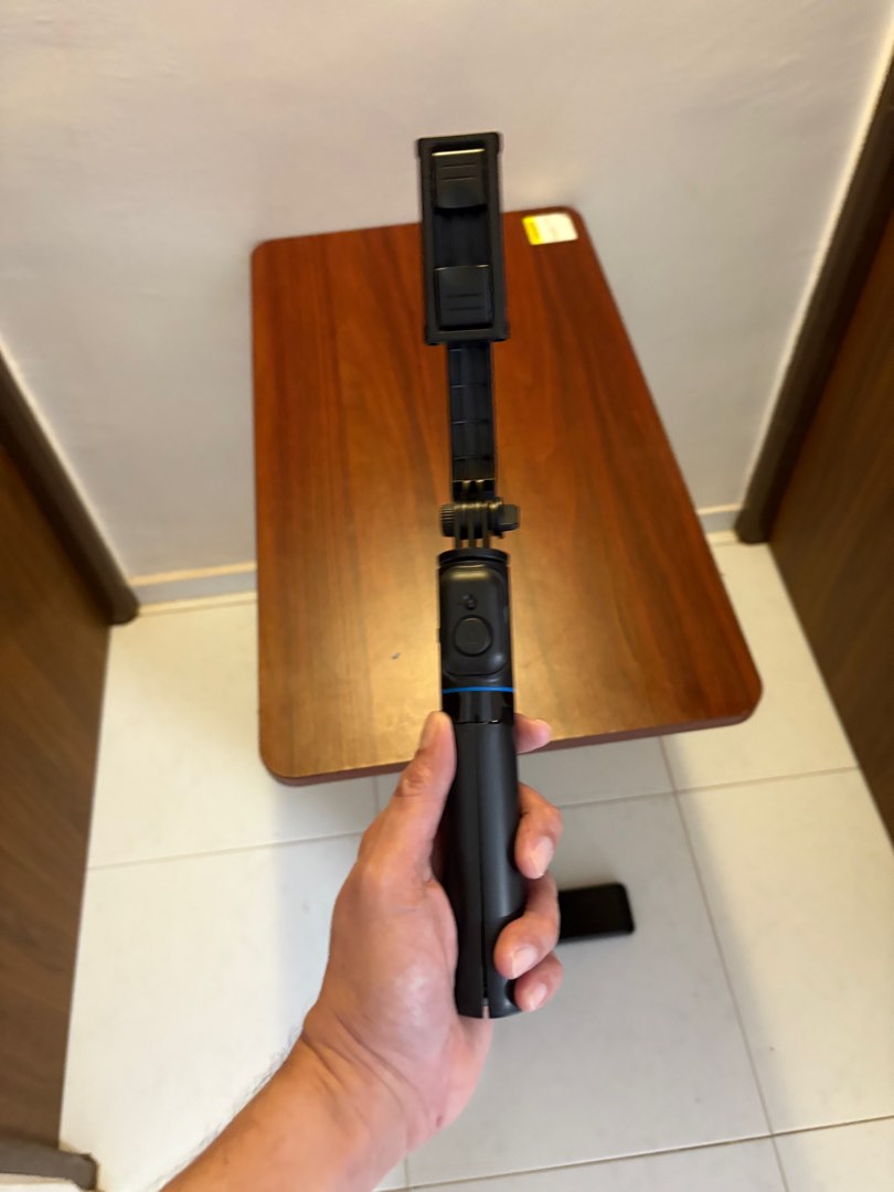 Selfi stick, Hobbies & Toys, Travel, Travel Essentials & Accessories on Carousell