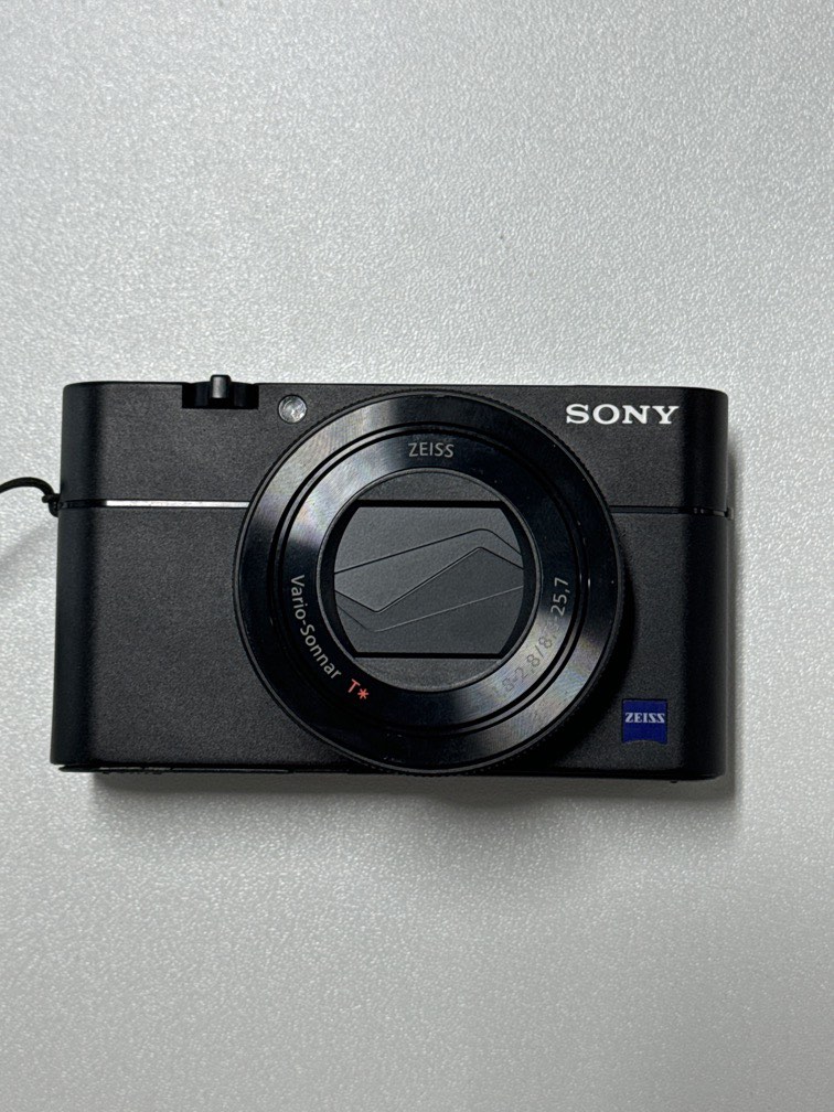 Sony RX100 V Camera, Photography, Cameras on Carousell