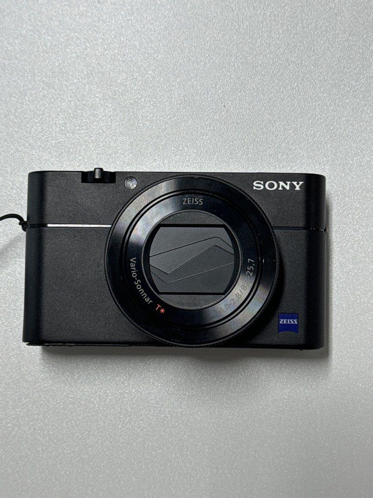 Sony RX100 V Camera, Photography, Cameras on Carousell