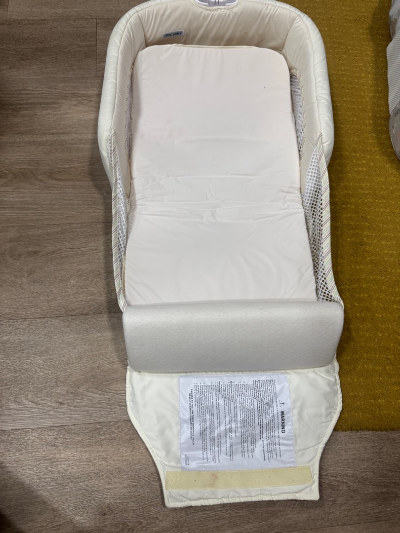 THE FIRST YEARS Close & Secure Sleeper Co-sleeper, Babies & Kids, Baby ...