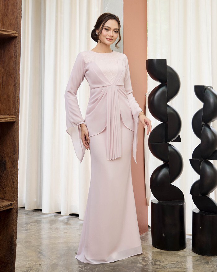 Deenara Estella in Quartz Pink, Women's Fashion, Muslimah Fashion, Baju ...