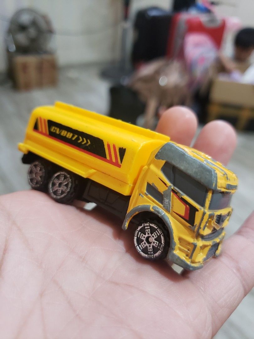 DIECAST DIE CAST JUALAN MAINAN MOBIL MOBILAN TRUK TRUCK ENGKEL FUSO ...