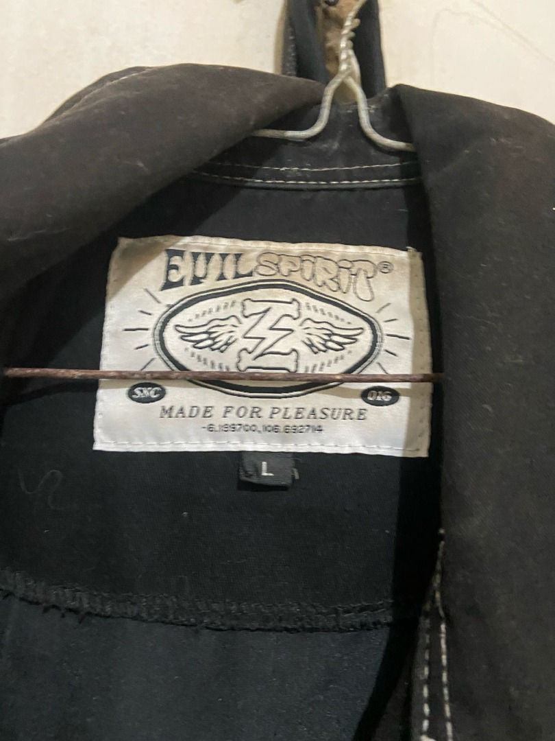 Evil Spirit Boxy Jacket, Fesyen Pria, Pakaian , Atasan di Carousell