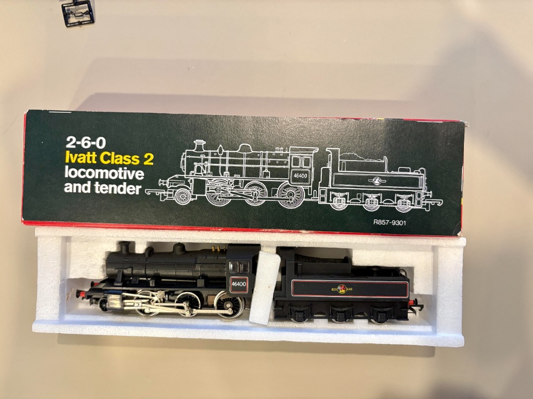 Hornby Trains - BR Ivatt Class 2 Locomotive, 00 gauge (L134), Hobbies ...