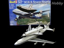 Revell B747 SCA & Space Shuttle 1/144 (2 in 1), Hobbies & Toys, Memorabilia & Collectibles ...