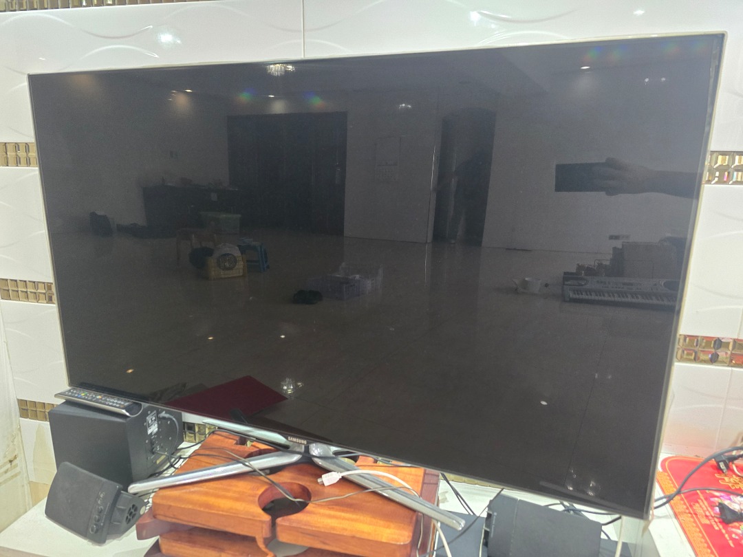 Samsung TV 55" Inch FHD 3D LED Smart TV w/ FREE Blu-ray DVD player wireless keyboard remote ...