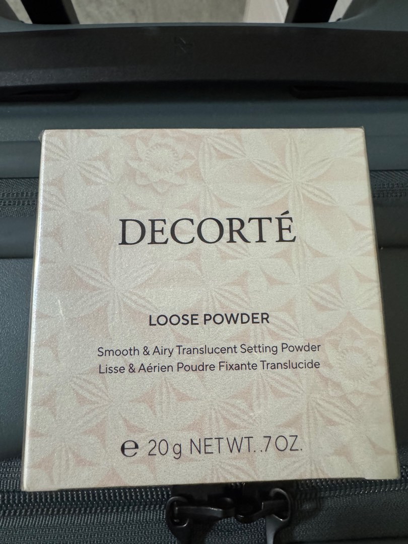 Decorte Loose Powder 蜜粉, 美容＆個人護理, 健康及美容 - 皮膚護理, 化妝品 - Carousell