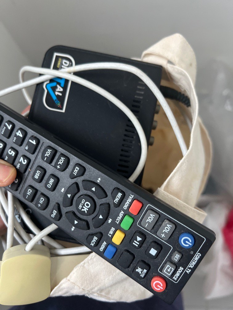 Digital TV set up box with antenna and RC, Computers & Tech, Parts ...