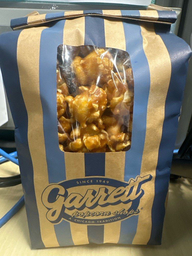 Garrett Caramel Popcorn Small, Food & Drinks, Packaged & Instant Food ...