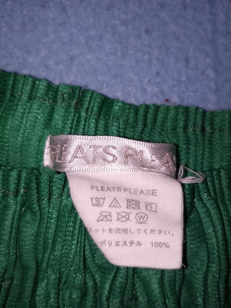 Issey Miyake Pleats please Balloon pants, Luxury, Apparel on Carousell