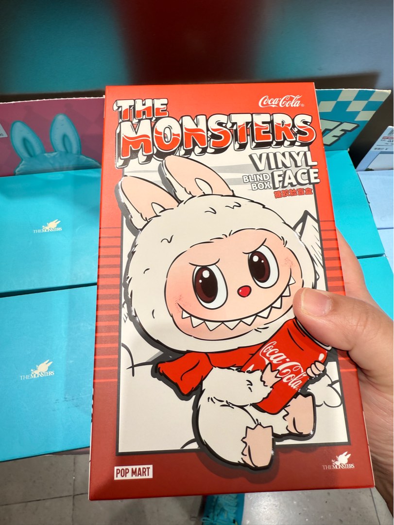 Labubu coke happy factor, 興趣及遊戲, 玩具 & 遊戲類 - Carousell