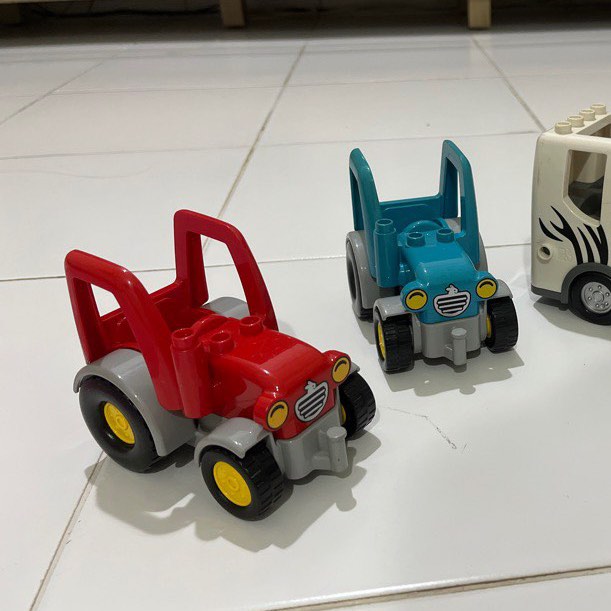 Lego Duplo tractors, Hobbies & Toys, Toys & Games on Carousell