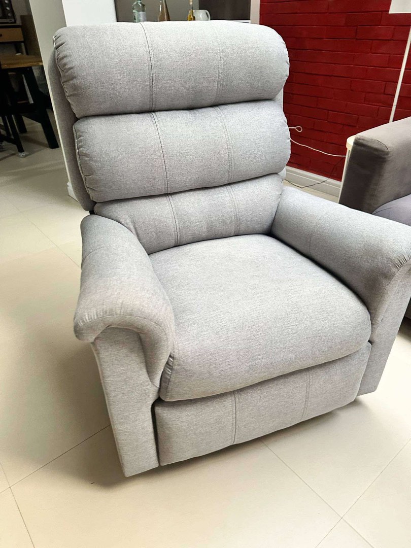 Mandaue Recliner Chair, Furniture & Home Living, Furniture, Chairs on ...