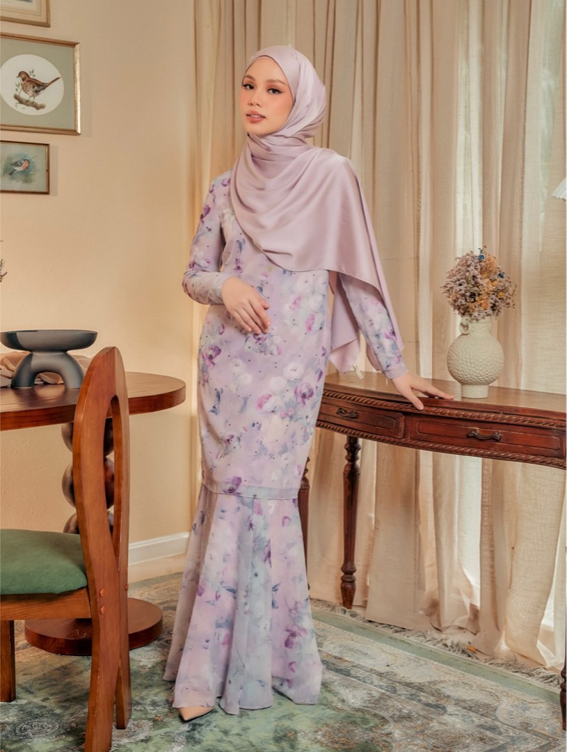 Minimalace Kyra Raya 2025 in Petals lilac, Women's Fashion, Muslimah ...