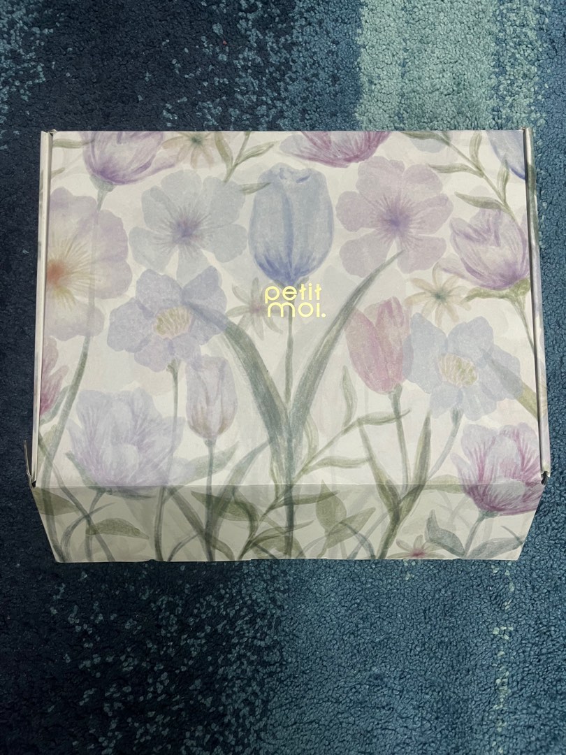 Petit Moi 2025 Box, Raya Packets & Sticker Pack, Furniture & Home ...