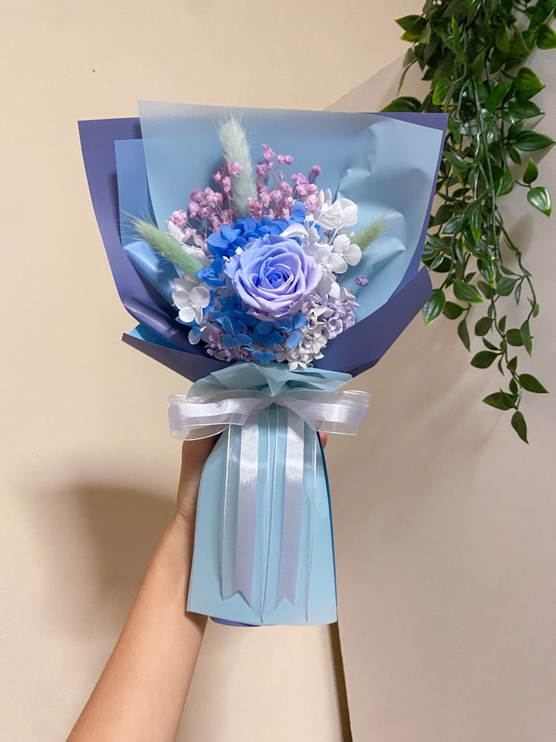 Pick up now! Instocks - Single Stalk Blue Purple Ombre, Preserved Rose ...