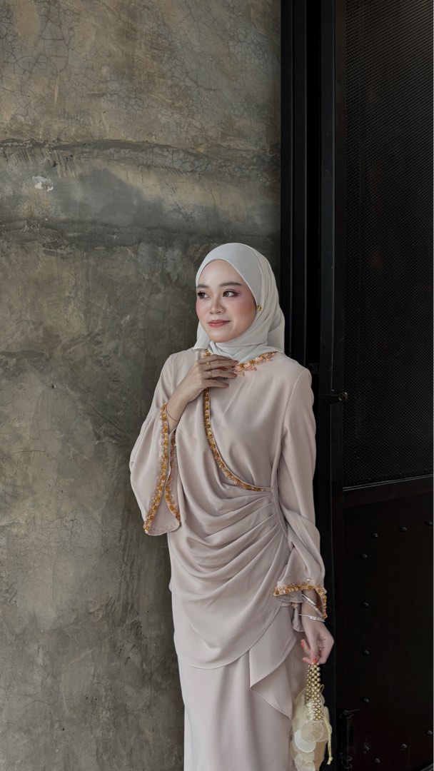 ShawlPublika x Sethluna Nalani In Nude, Women's Fashion, Muslimah Fashion, Baju Kurung & sets on ...