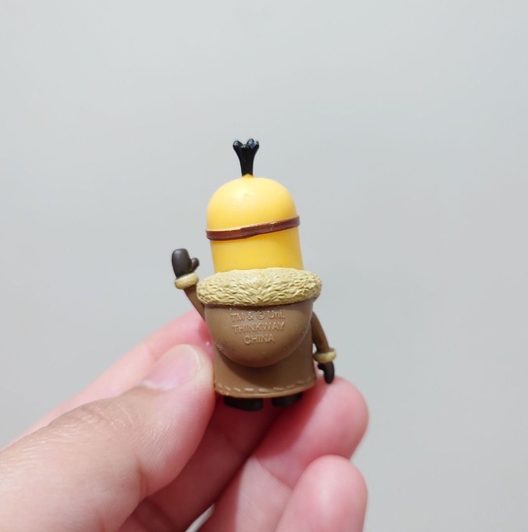 Thinkway Toys Minions Bored Silly Kevin figure trinket swing anik aniks ...