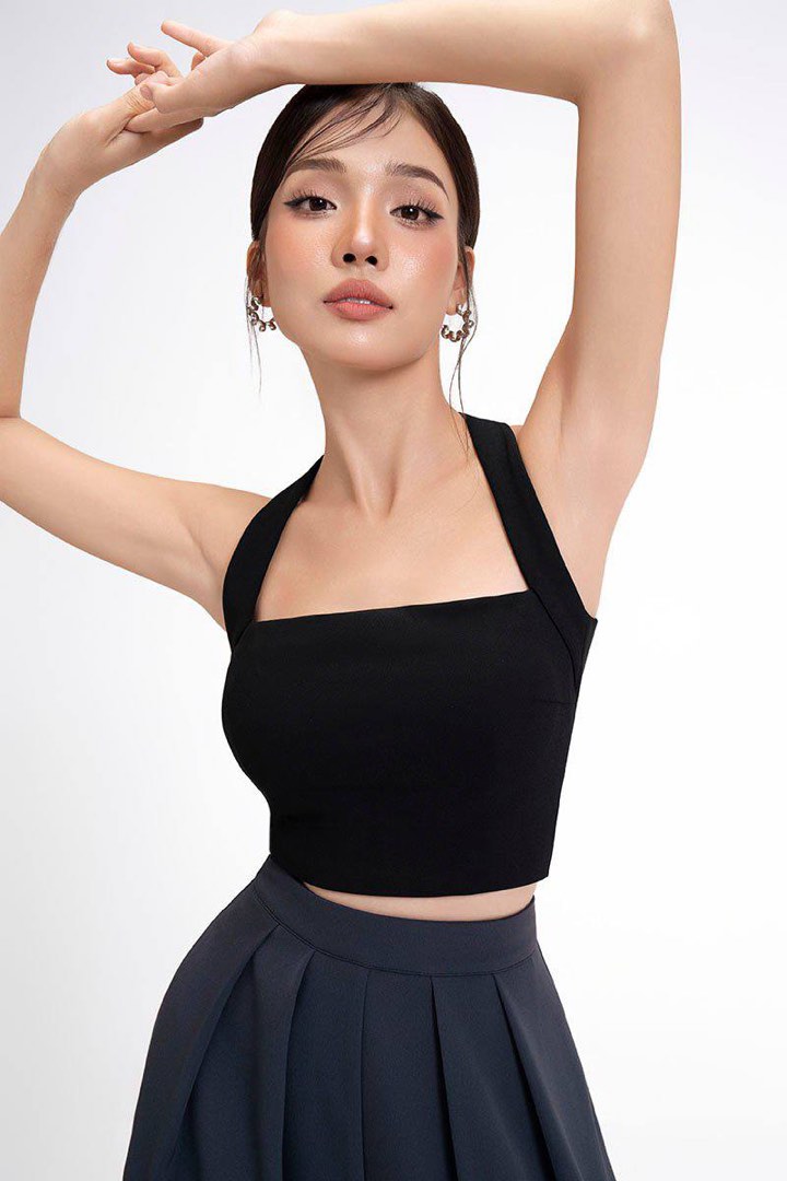 [CHELLO] BNWT BAELIN PADDED HALTER TOP IN CLASSIC BLACK, SIZE S, Women ...