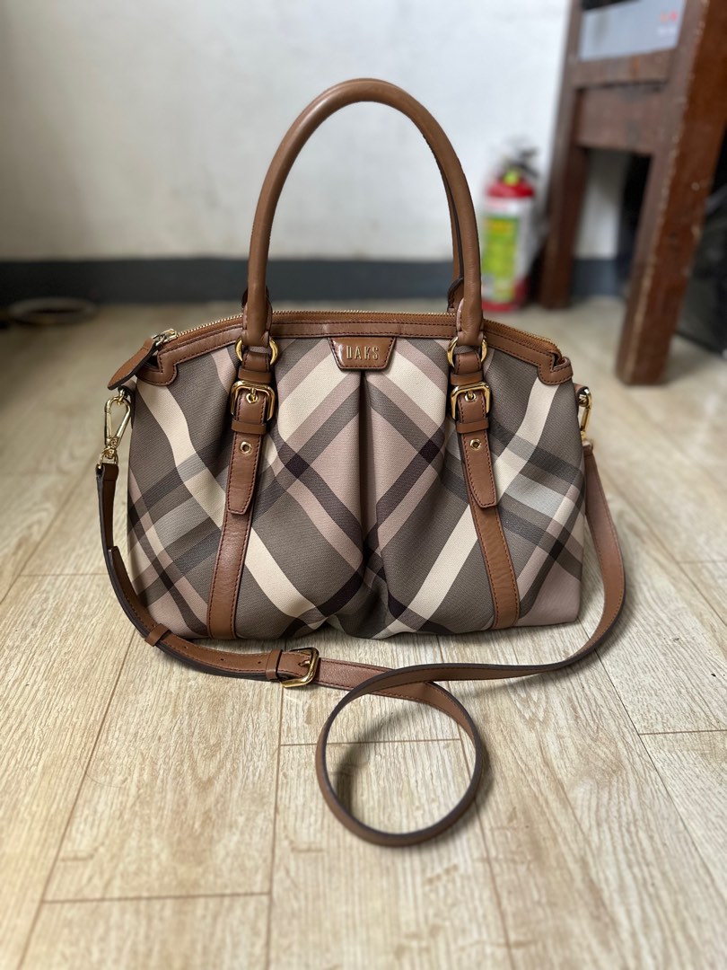 DAKS 2 way bag, Luxury, Bags & Wallets on Carousell