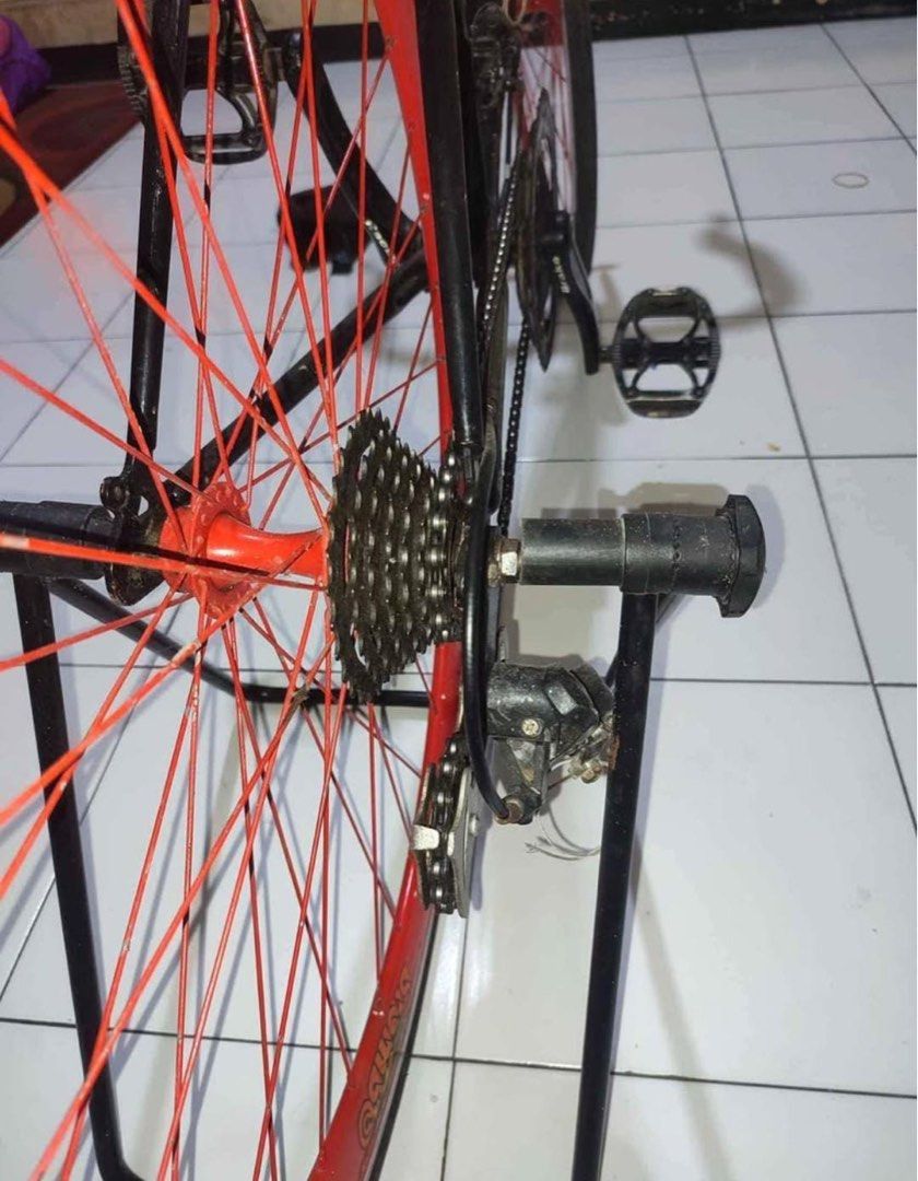 fixie roadbike, Motor di Carousell