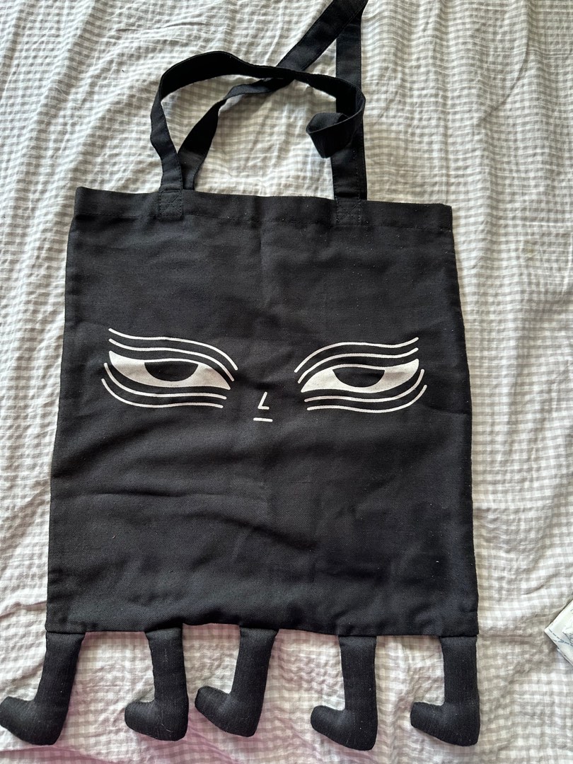 Garapata Tote bag black, Women's Fashion, Bags & Wallets, Tote Bags on ...