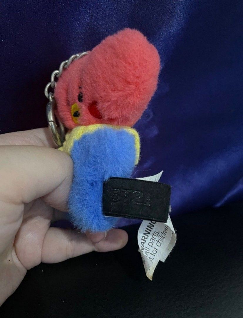 Keychain boneka Tata BT21, Toys & Collectibles, Mainan di Carousell