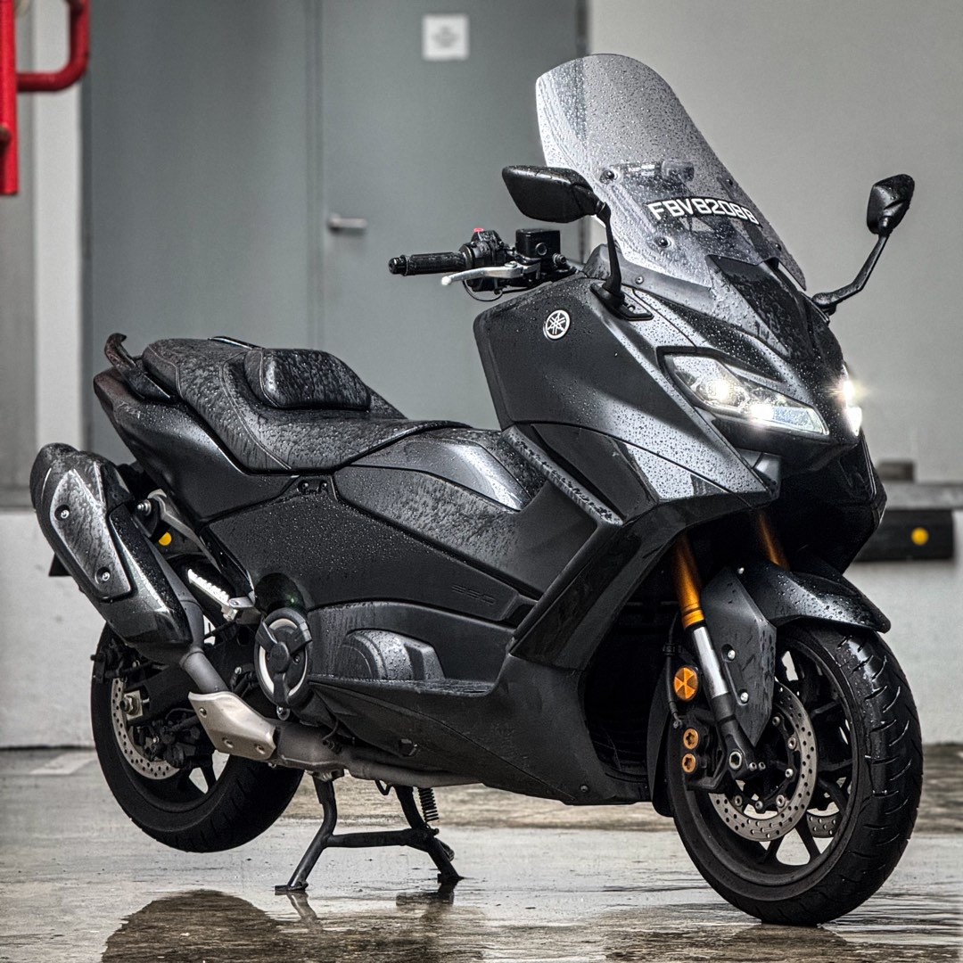 YAMAHA TMAX 560 TECH MAX Yamaha Tmax 530 SX | Yamaha Tmax DX | Yamaha ...