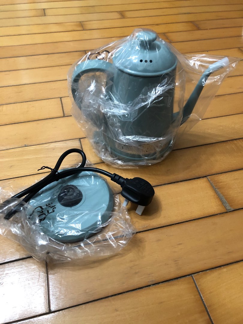 BRUNO blue colour Stainless Daily Kettle capacity 1 litre, 家庭電器, 廚房電器 ...