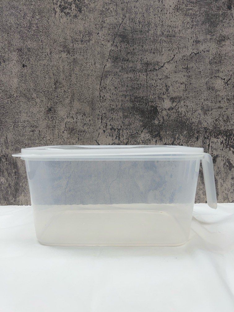 Daiso plastic containers with lid and handle 4x, Furniture & Home ...