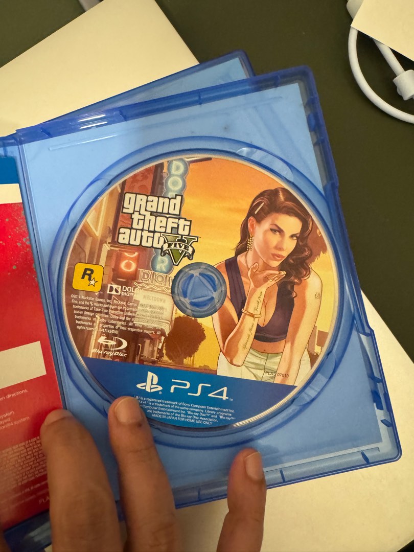Grand Theft Auto 5 PS4, Hobbies & Toys, Toys & Games on Carousell
