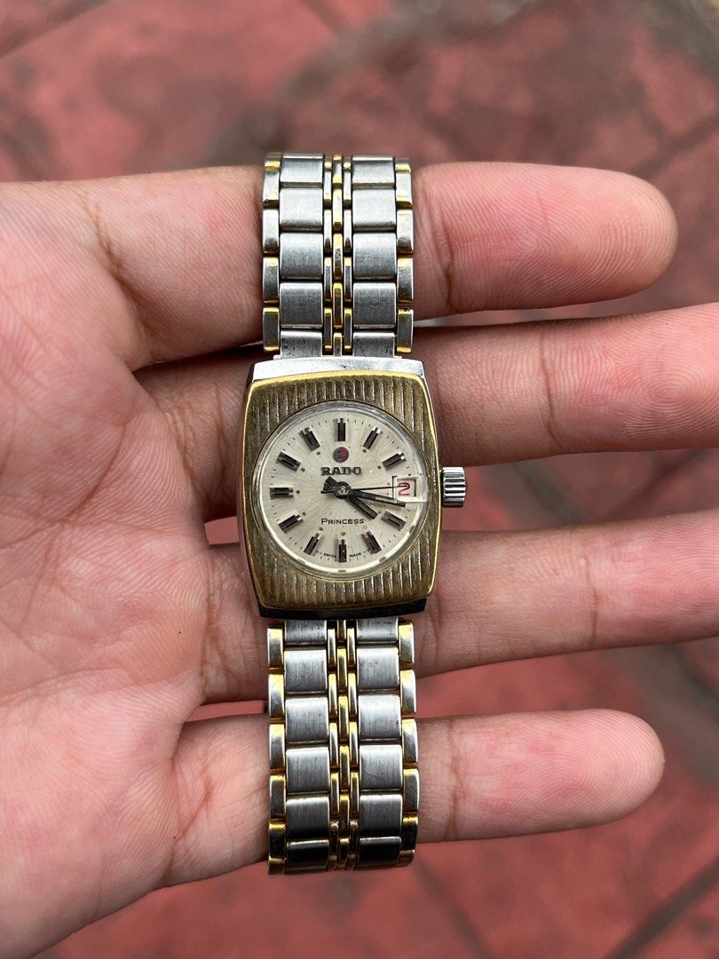 (Pasaranya Diatas 3 juta) Jam Tangan Rado Swiss Tank Kotak Manual ...