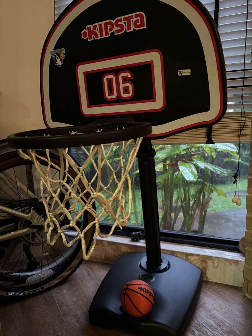 Kipsta basketball (Kids), Hobbies & Toys, Toys & Games on Carousell