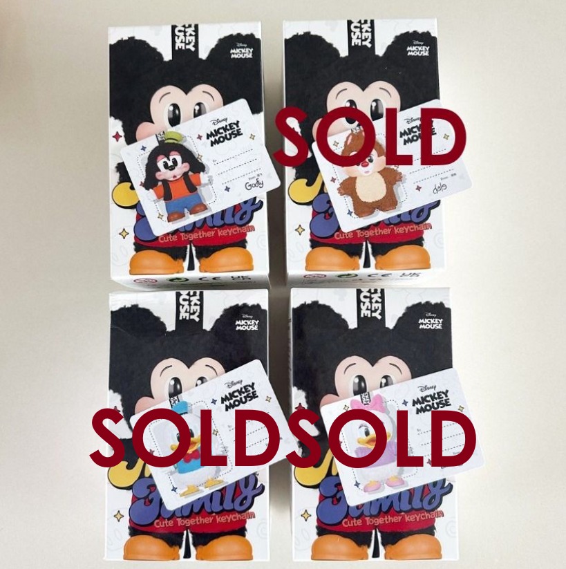 Popmart Mickey Family Cute Together Keychain Series / Donald / Daisy ...
