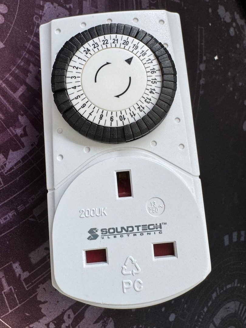 Soundtech Timer Switch Plug 3000w 13A 24H, TV & Home Appliances ...