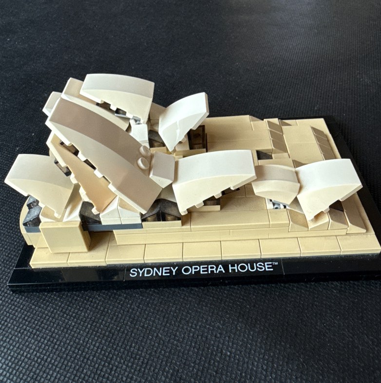 Sydney Opera house, Hobbies & Toys, Toys & Games on Carousell